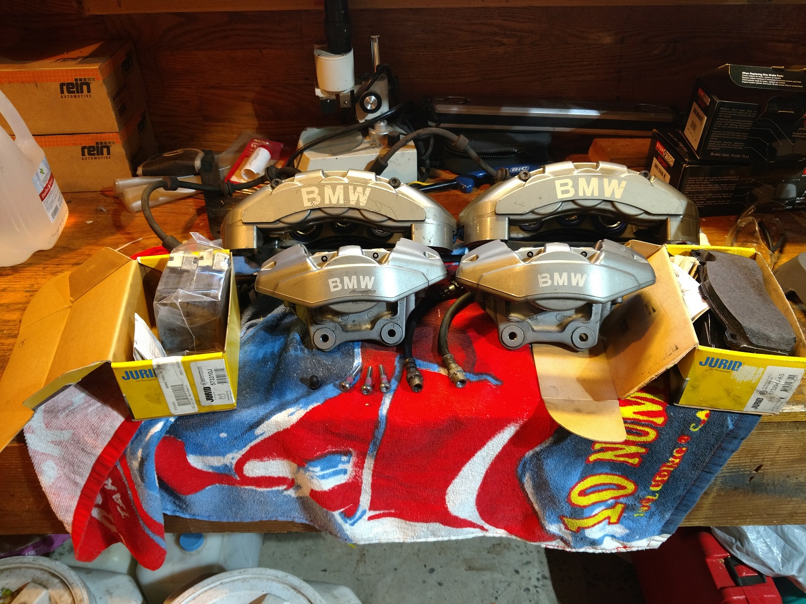 Complete set of BMW/Brembo Performance brake calipers plus new pads